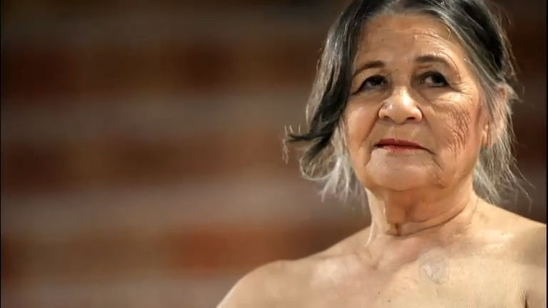 Modelo fala sobre preconceito ao posar nua aos 70 anos - RecordTV - R7 Roberto Justus Mais