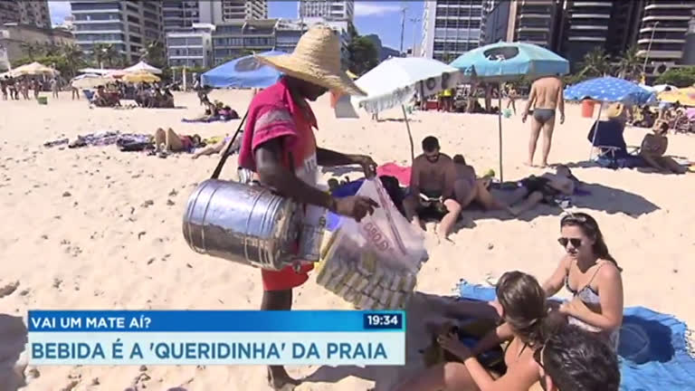 Mate faz sucesso entre cariocas nas praias - Rio de Janeiro - R7 RJ Record
