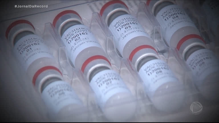 Vacina da Janssen volta a ser liberada nos EUA para adultos acima de 18 anos - Notícias - R7 JR ...