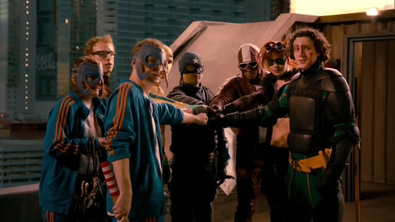Os heróis de Kick-Ass 2 estão prontos para lutar contra poderosos ...